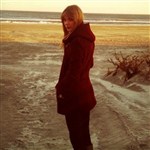 Taylor Swift Finally Wears Proper Swimsuit